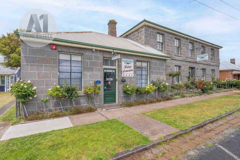 Victoria House, 7 Tyers Street, Portland, VIC 3305 - Hotel, Motel ...