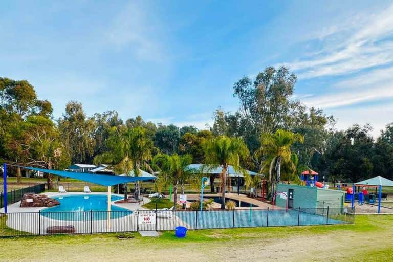 Wakiti Creek Resort, 500 Yambuna Bridge Road, Kotupna, VIC 3638 - Hotel ...