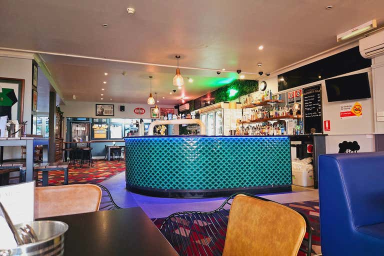 Imperial Hotel Cowra, 16-18 Kendal Street, Cowra, NSW 2794 - Hotel ...