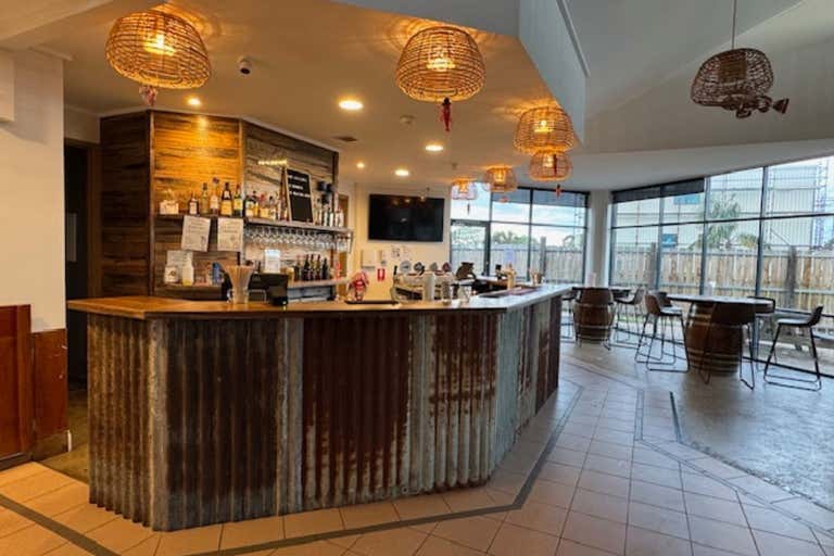 The Rusty Gurnard, 85-87 Lewis Street, Port Welshpool, VIC 3965 - Hotel ...