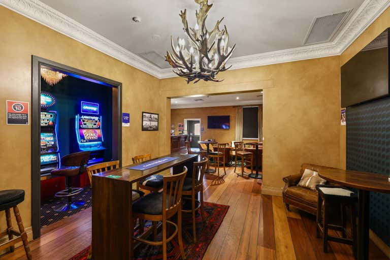 Willow Tree Inn Hotel, Willow Tree, 23-25 New England Highway, Willow ...