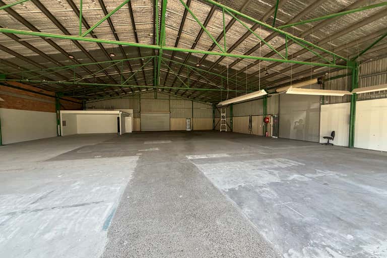 32 Muldoon Street, Taree, NSW 2430 - Showroom & Large Format Retail For ...