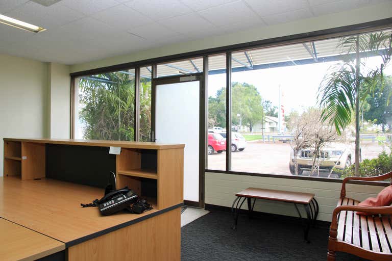 Leased Showroom & Large Format Retail at 17/41 Sadgroves Crescent ...