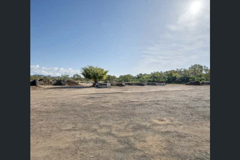 21 Saunders Beach Road, Yabulu, QLD 4818 - Development Site & Land For ...