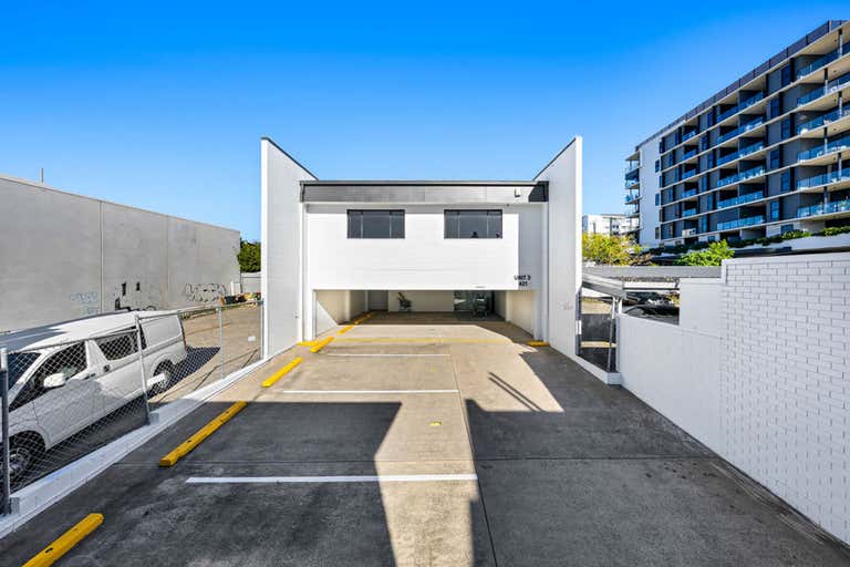 Leased Shop & Retail Property at 421 Logan Road, Stones Corner, QLD ...