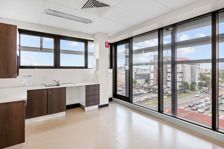 Sold Medical & Consulting Property at 7/39 White Street, Southport, QLD ...