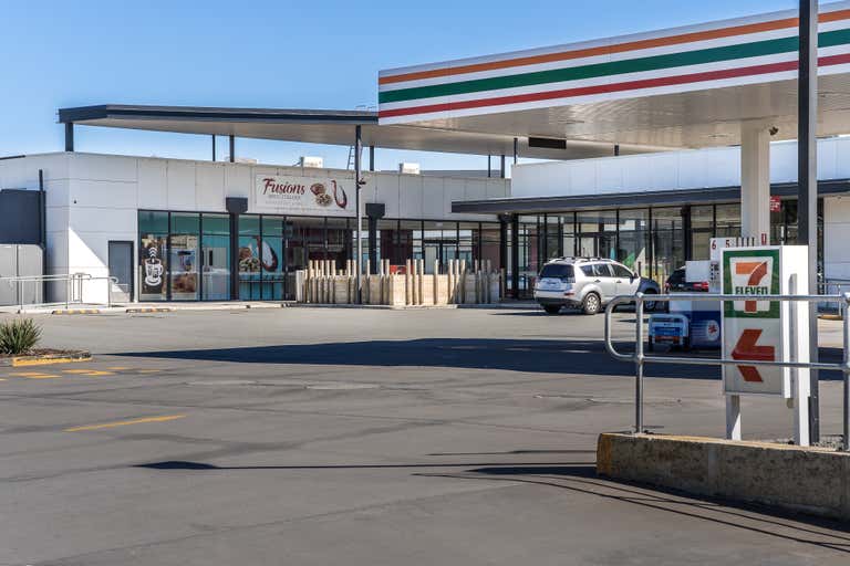 1 Eaglemont Street, Greenfields, WA 6210 - Shop & Retail Property For ...